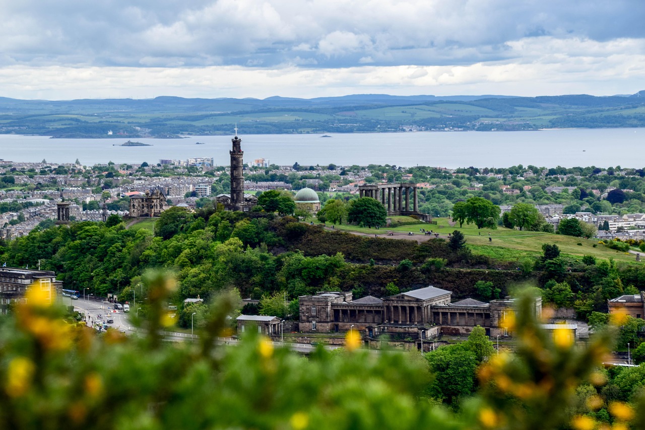 A City Guide of Edinburgh | SIXT